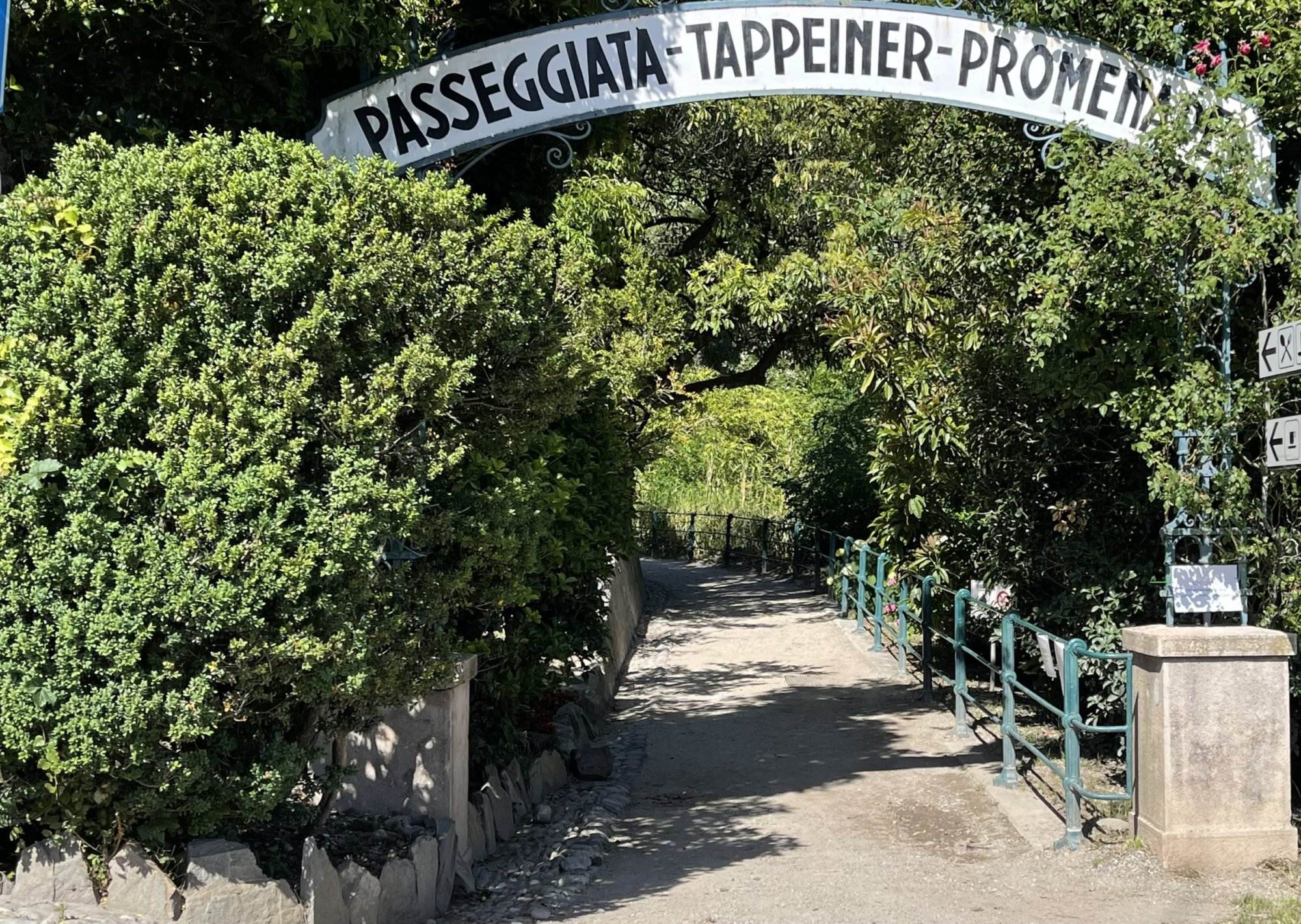 Wandern in Südtirol rund um Meran - RAEMPEL